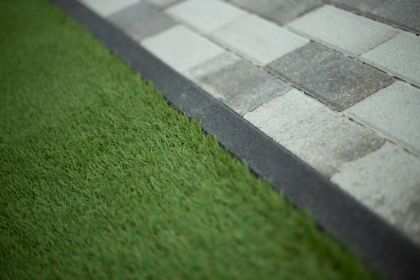 EHL Randstein Form C 100 x 25 x 6 cm anthrazit kaufen | Globus Baumarkt