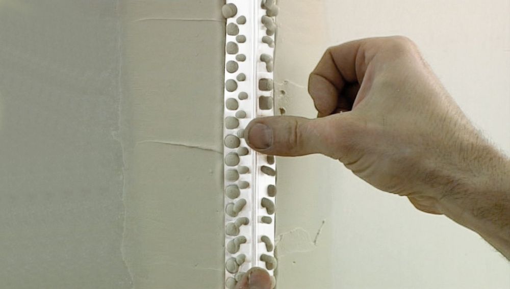 Knauf PVC-Eckschutzprofil silber, 23 mm x 23 mm, 2,5 m lang kaufen ...