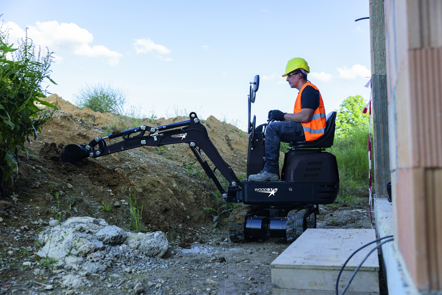 Woodster Mini-Bagger WMB800 mit 69 cm Spurbreite 8,5 PS kaufen | Globus ...